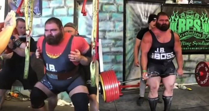 Daniel Bell Breaks All-Time Powerlifting World Record in Sleeves