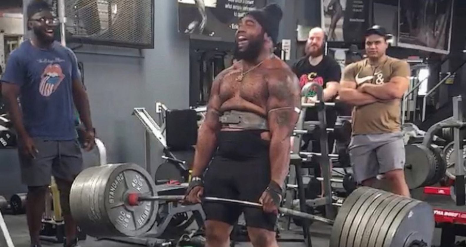 Ashton Bailey Crushes 881 Lbs Deadlift with Ease!