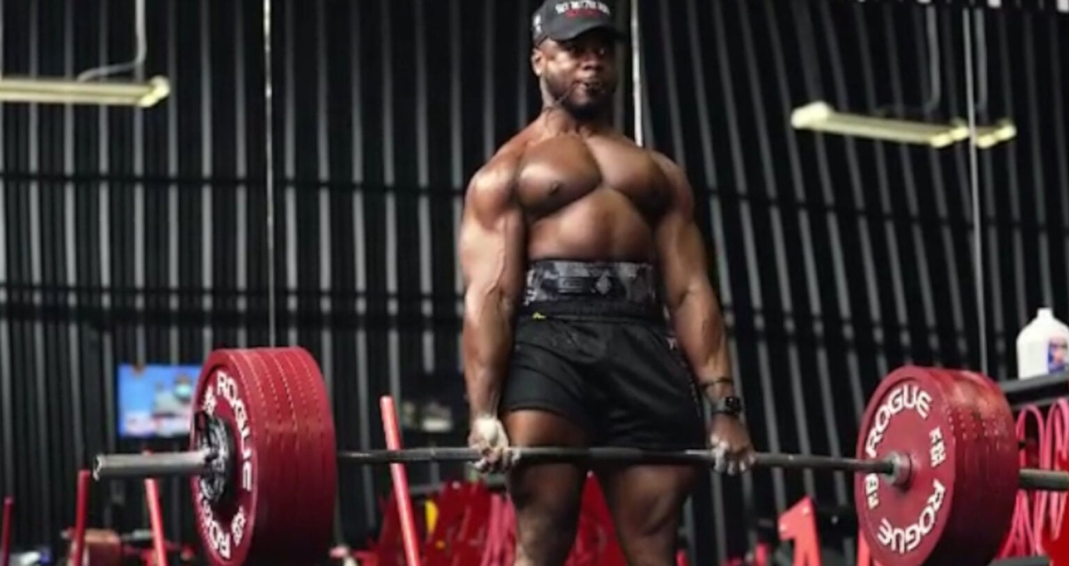 Russel Orhii Crushes Unofficial IPF World Record Squat During Training