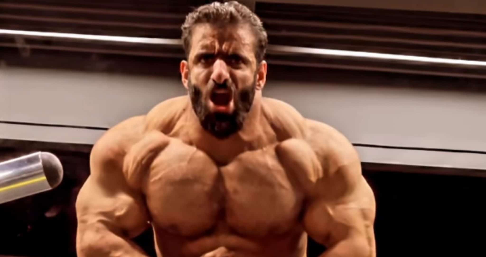 Hadi Choopan Gives Off Season Physique Update, Does Intense Training